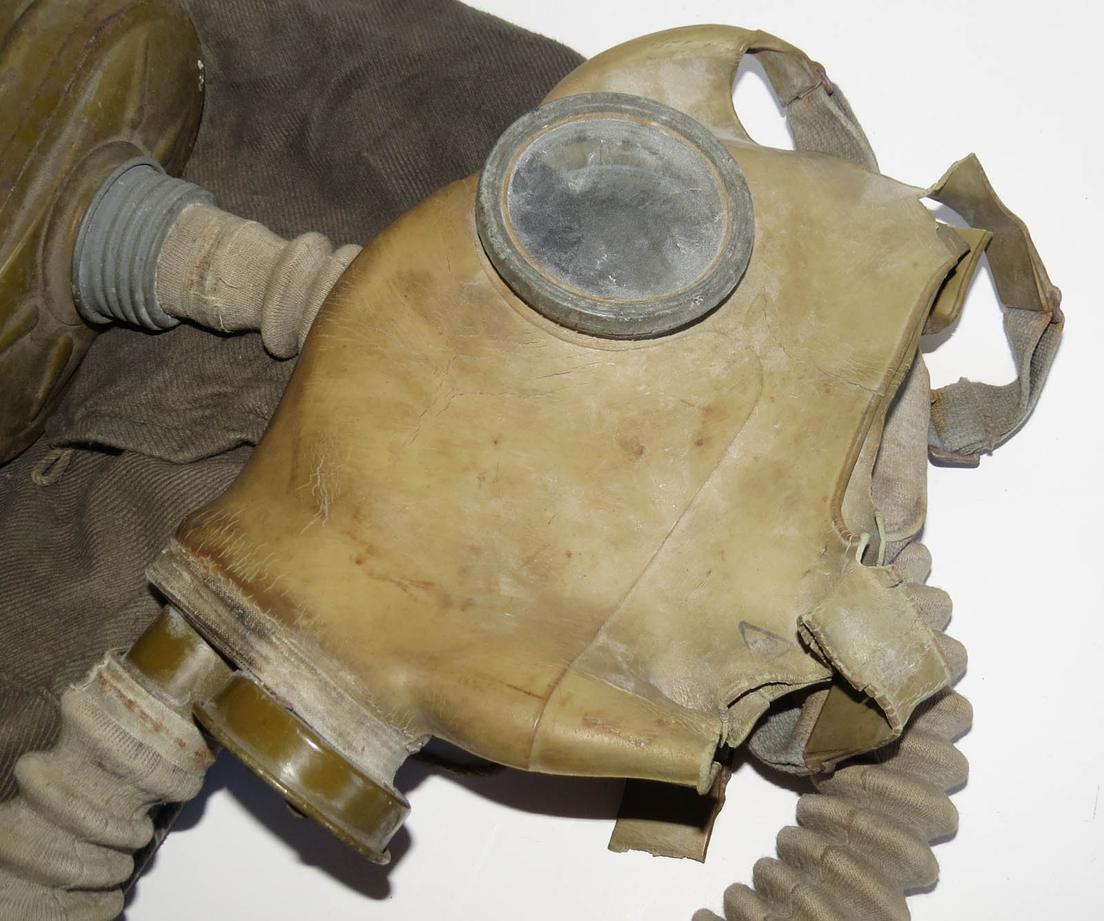 Gas mask set BN T4 with MOD-O-8 mask