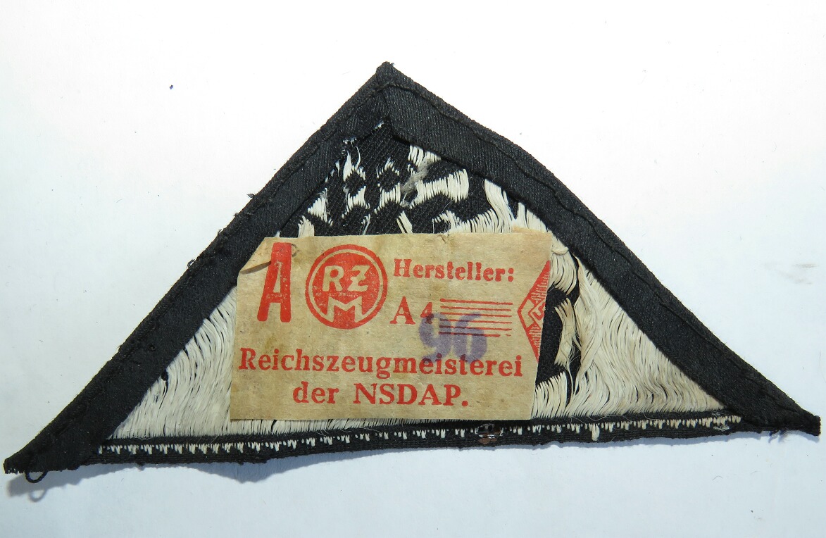 BDM Hitlerjugend Dreiecke Südbaden, second type with RZM label