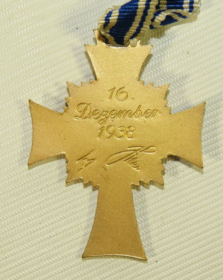 The Cross of Honour of the German Mother. 3rd Reich Mother Cross. Gold ...