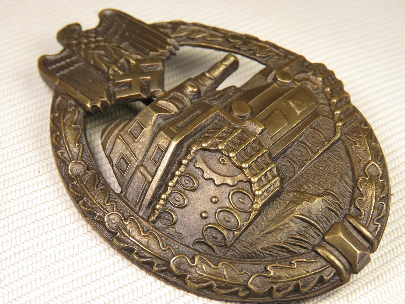 WW2 Deutsches Abzeichen Panzerabzeichen in Bronze - Hohlkreuz Würster