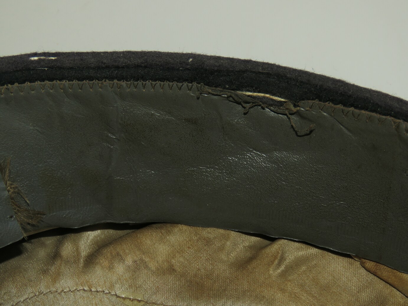 Luftwaffe military visor cap with aluminized piping
