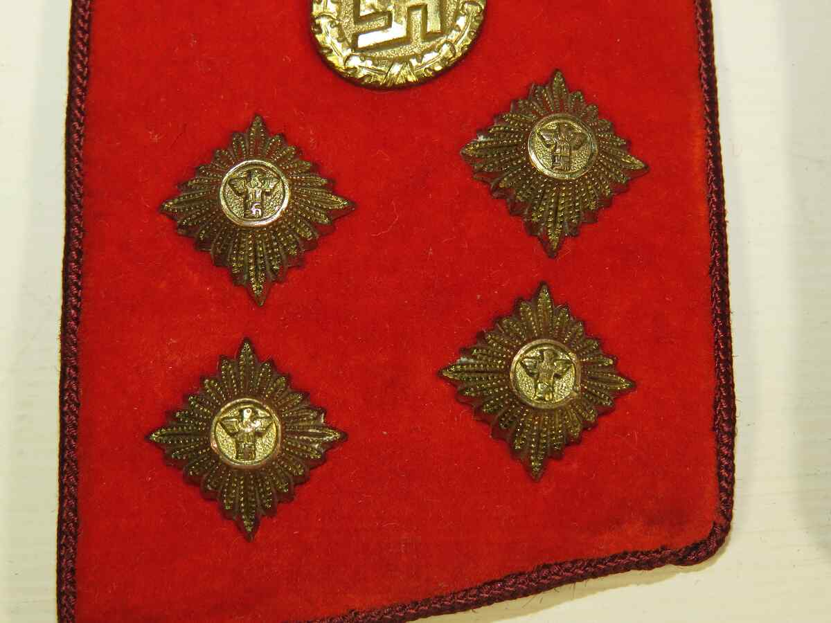 3rd Reich NSDAP party leaders collar tabs. Gau Gemeinschaftsleiter ...