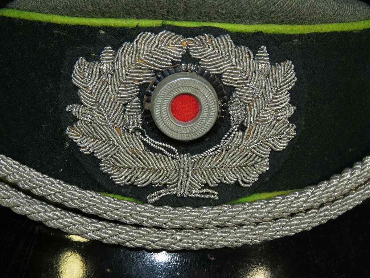 Wehrmacht Heer Panzergrenadier or motorized infantry officers visor hat ...