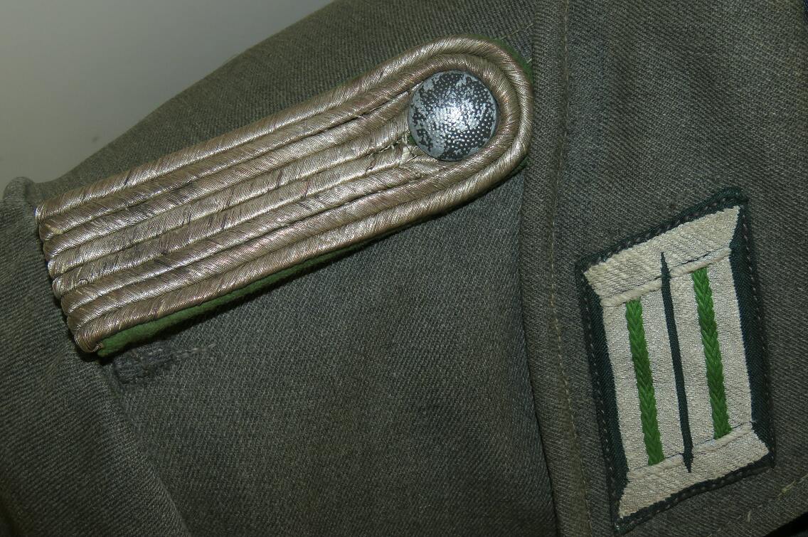 Wehrmacht M 1944 Feldbluse. Panzergrenadier Lieutenant