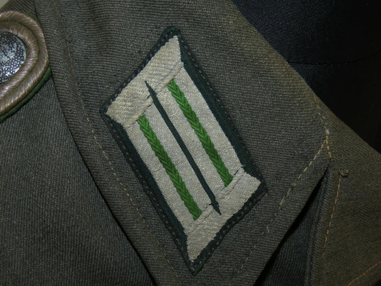 Wehrmacht M 1944 Feldbluse. Panzergrenadierleutnant