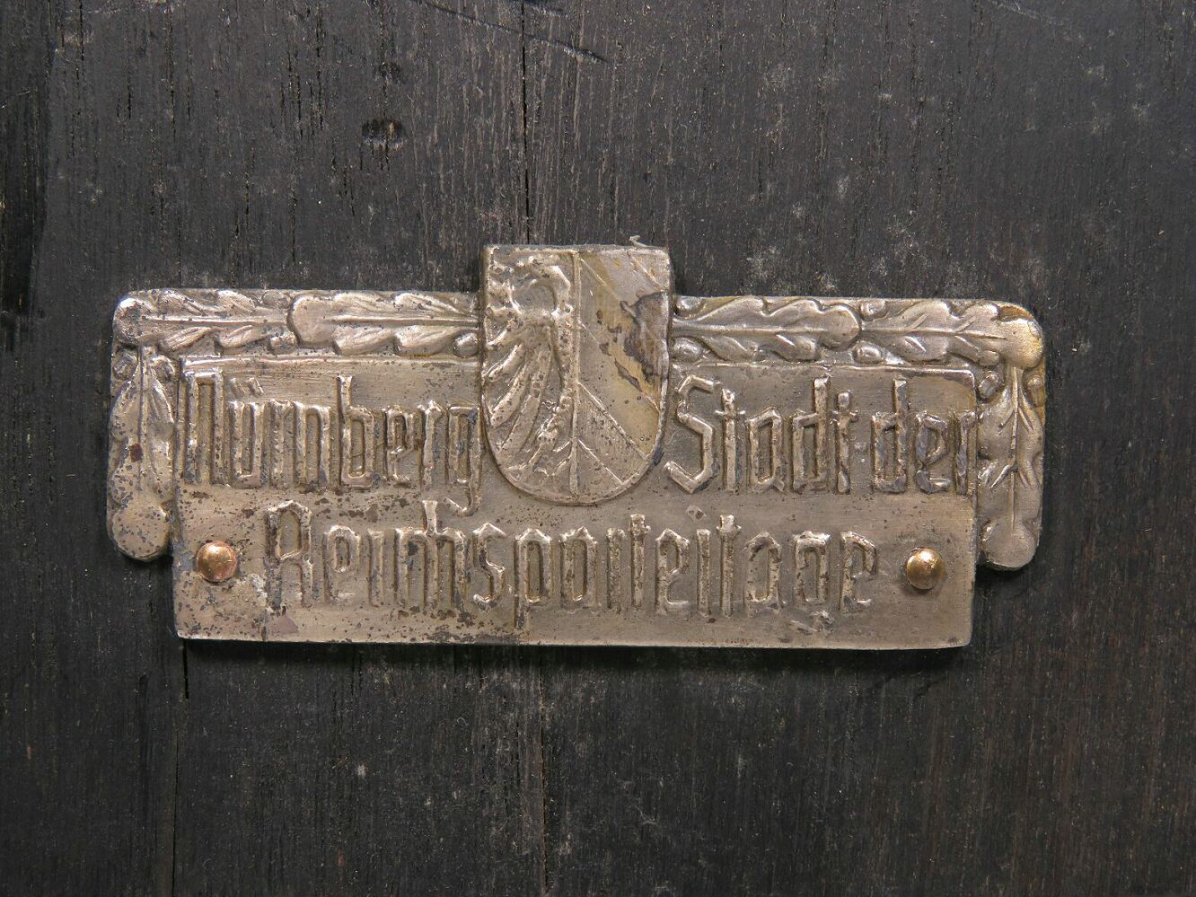 Adolf Hitler wall honor plaque, metal made on the oak frame