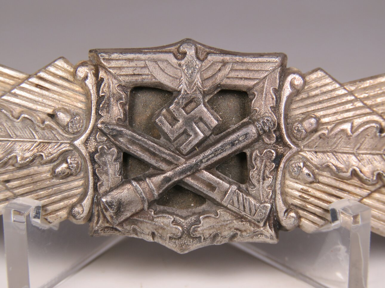 Close Combat Clasp in silver FLL