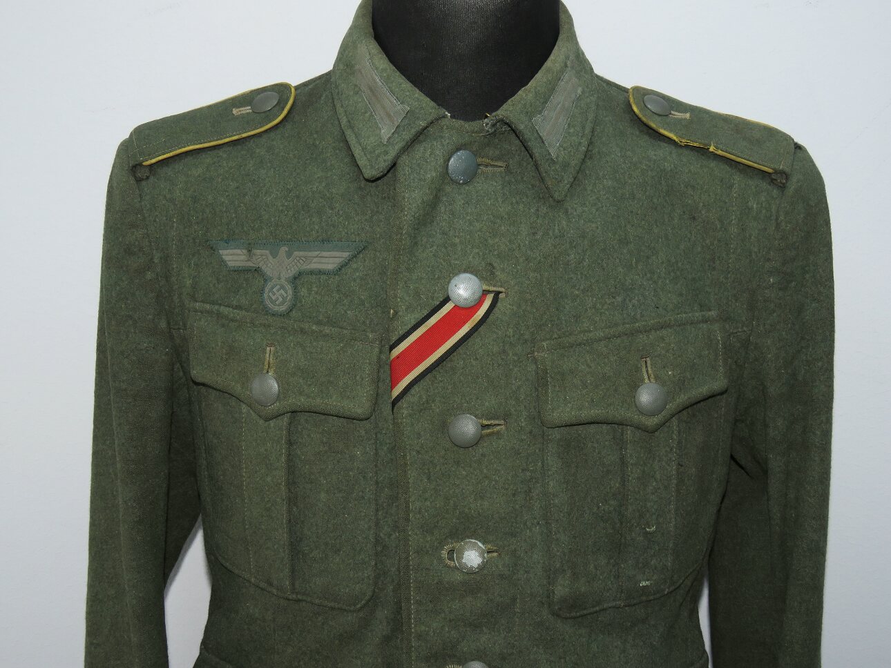 1941 Model Wehrmacht Tunic for a Funker with Shoulder Boards Lemon ...
