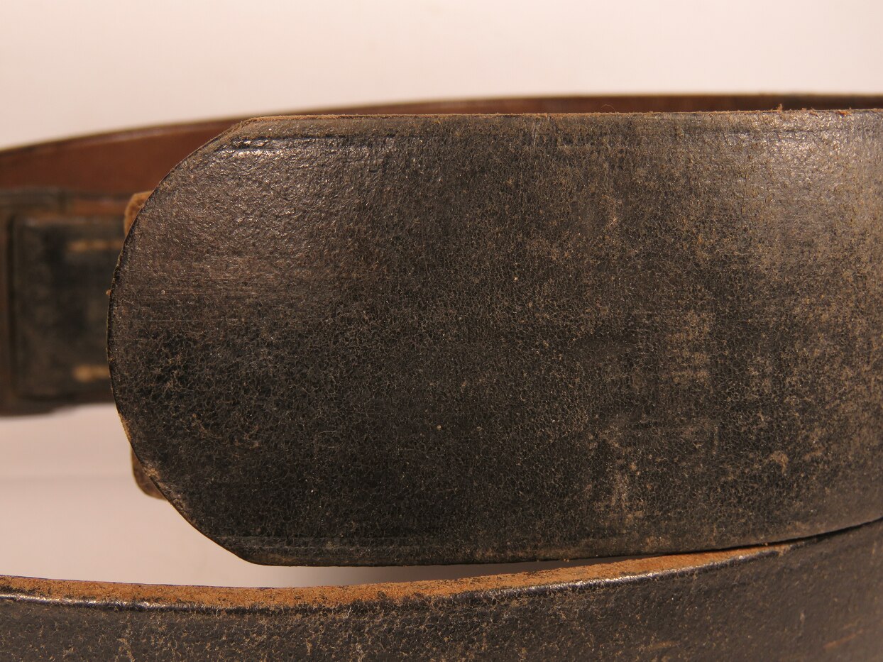 Luftwaffe or late war Wehrmacht leather combat belt. 95 cm
