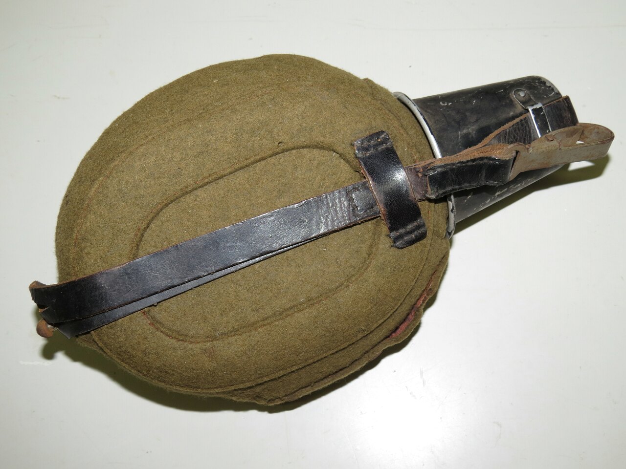 WW2 German water canteen for Wehrmacht or Waffen SS