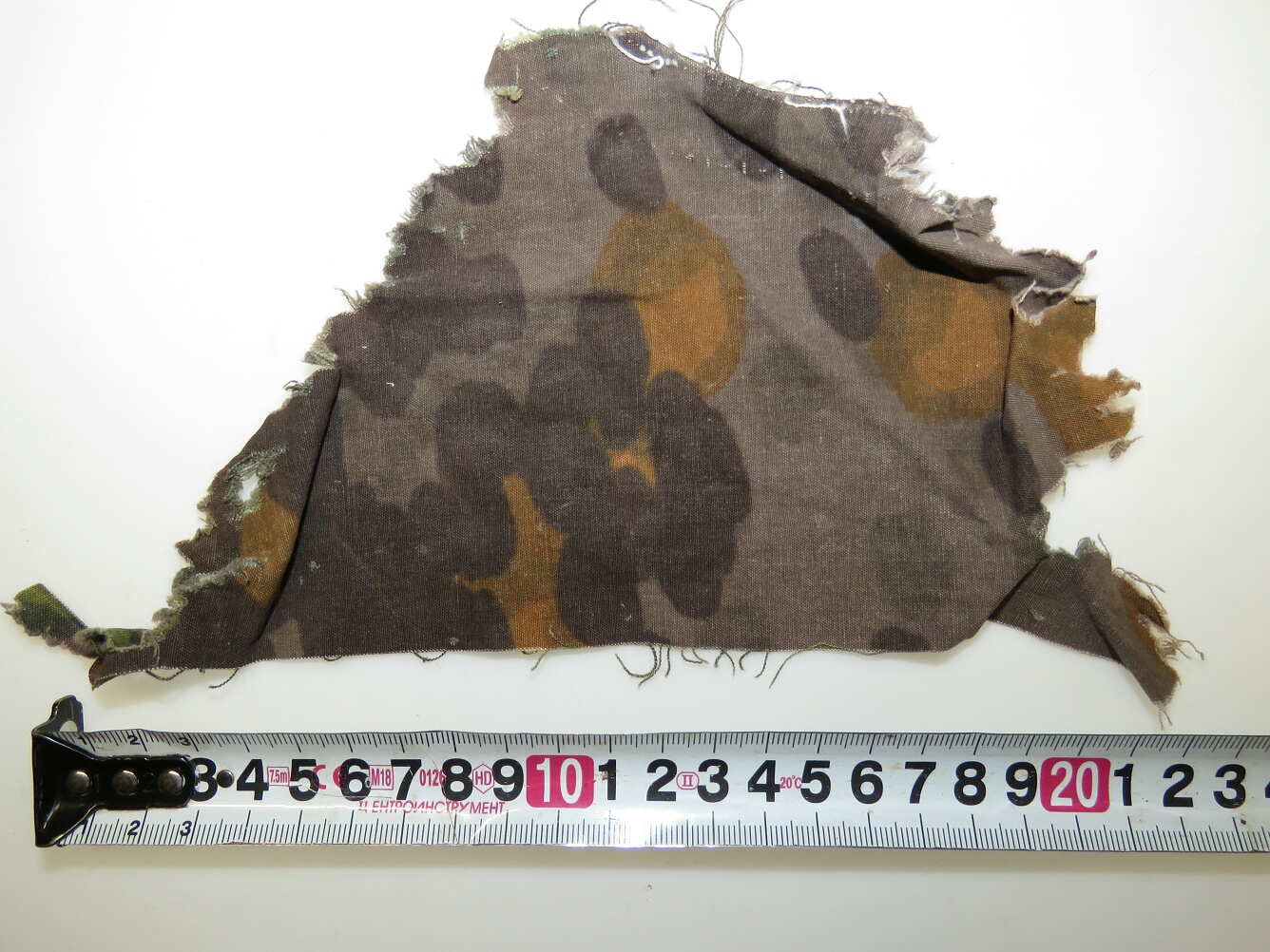 Fragment of SS Camouflage Fabric (SS-VT / Waffen-SS), Platanenmuster