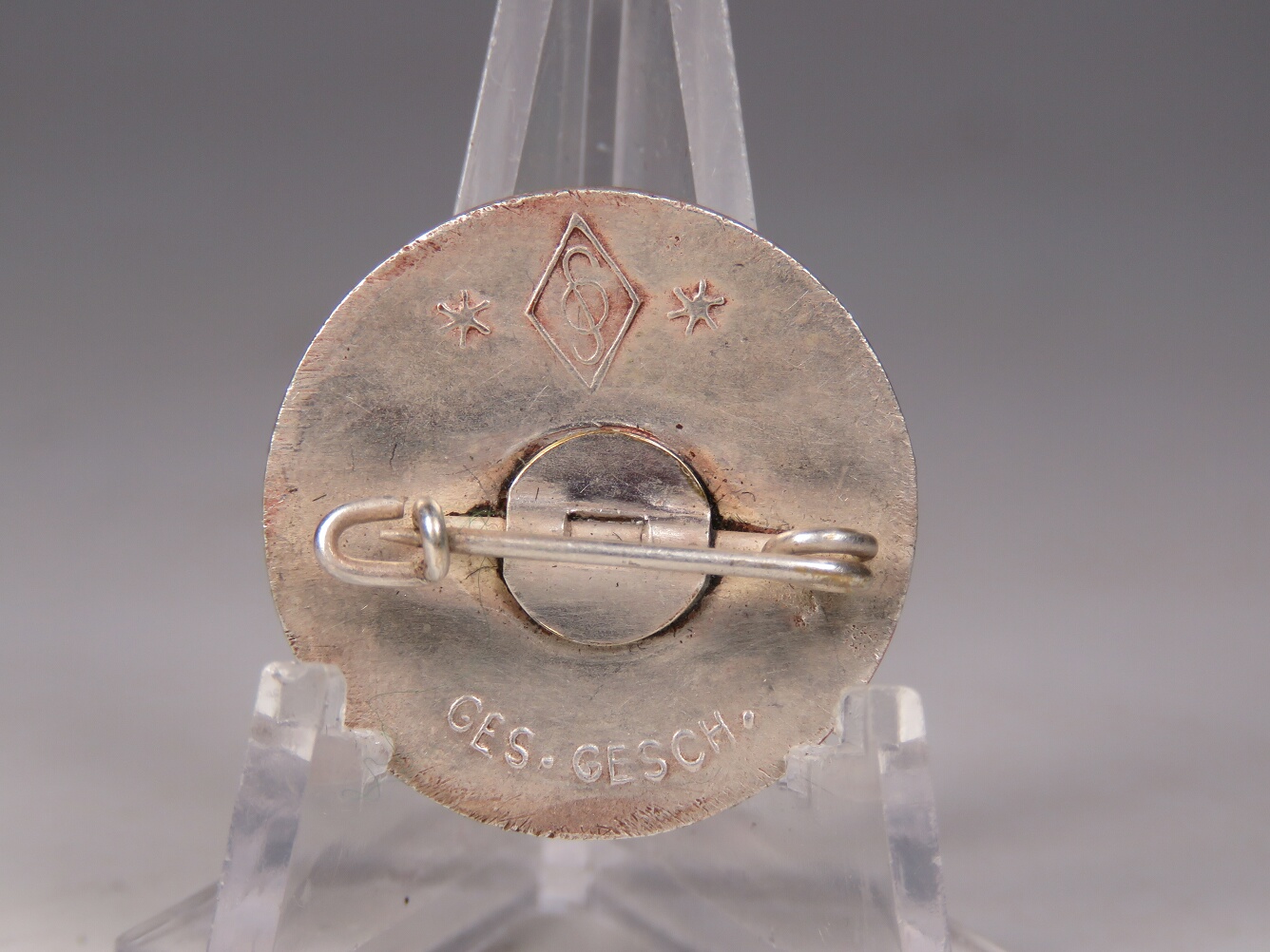 Extremely Rare Third Reich Supporter Badge “NUN ERST RECHT”