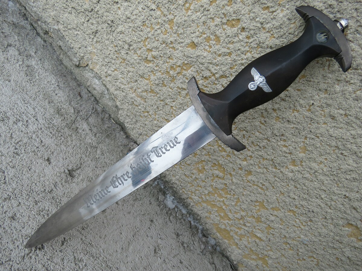 SS Dagger Model 1933 RZM 1211/38 SS Ernst Pack Solingen