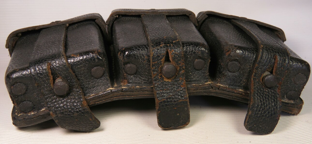 German rifle ammo pouch - Lederwerk Sedina Finkenwalde 1942