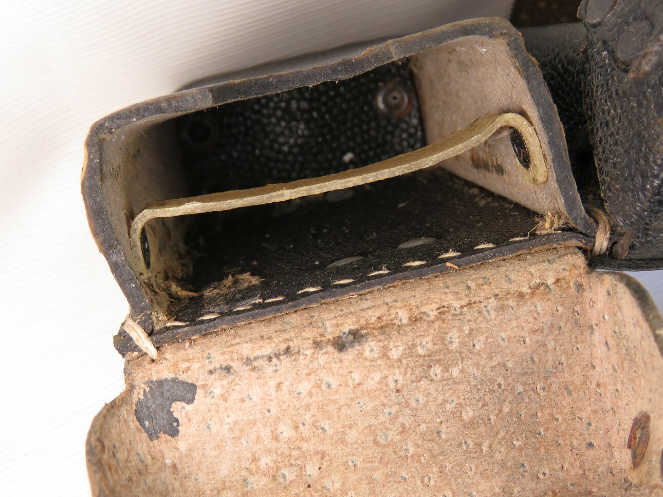 German rifle ammo pouch - Lederwerk Sedina Finkenwalde 1942