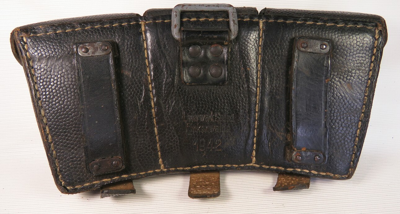 German rifle ammo pouch - Lederwerk Sedina Finkenwalde 1942