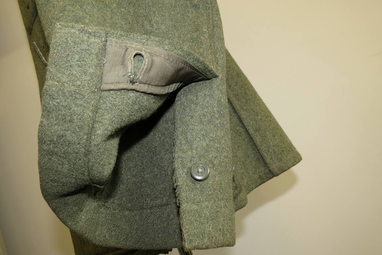 M43 Wehrmacht Heer tunic in rank of lieutenant of the 1st Infanterie ...