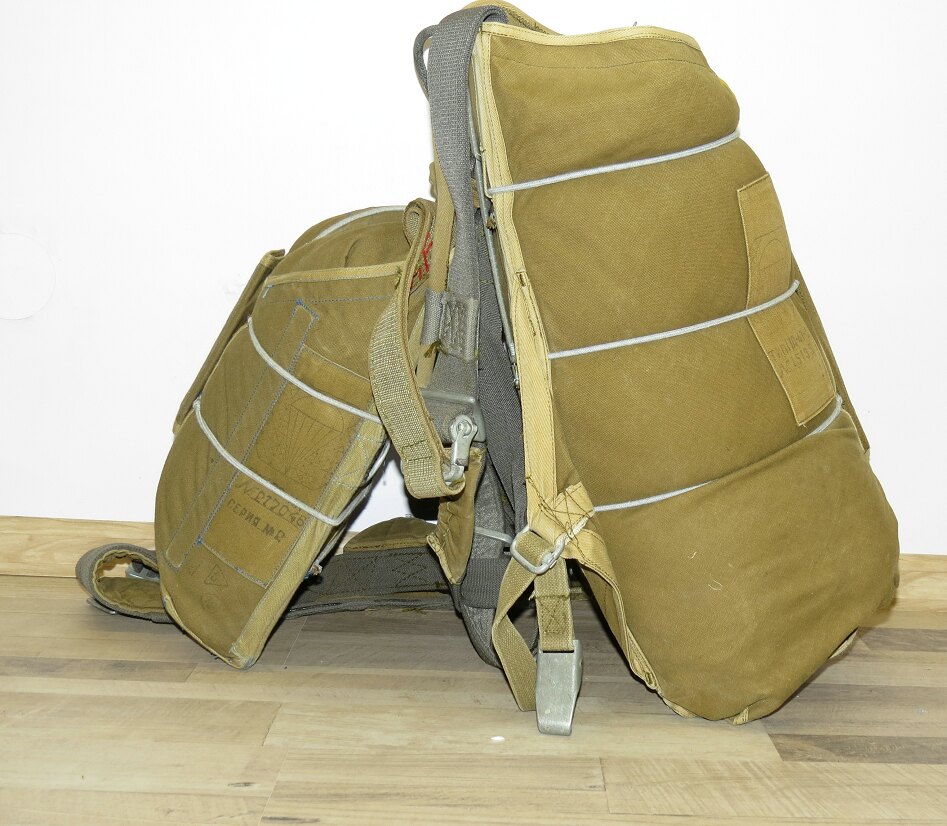 Soviet early post war parachute PD-47, completed set, early postwar ...