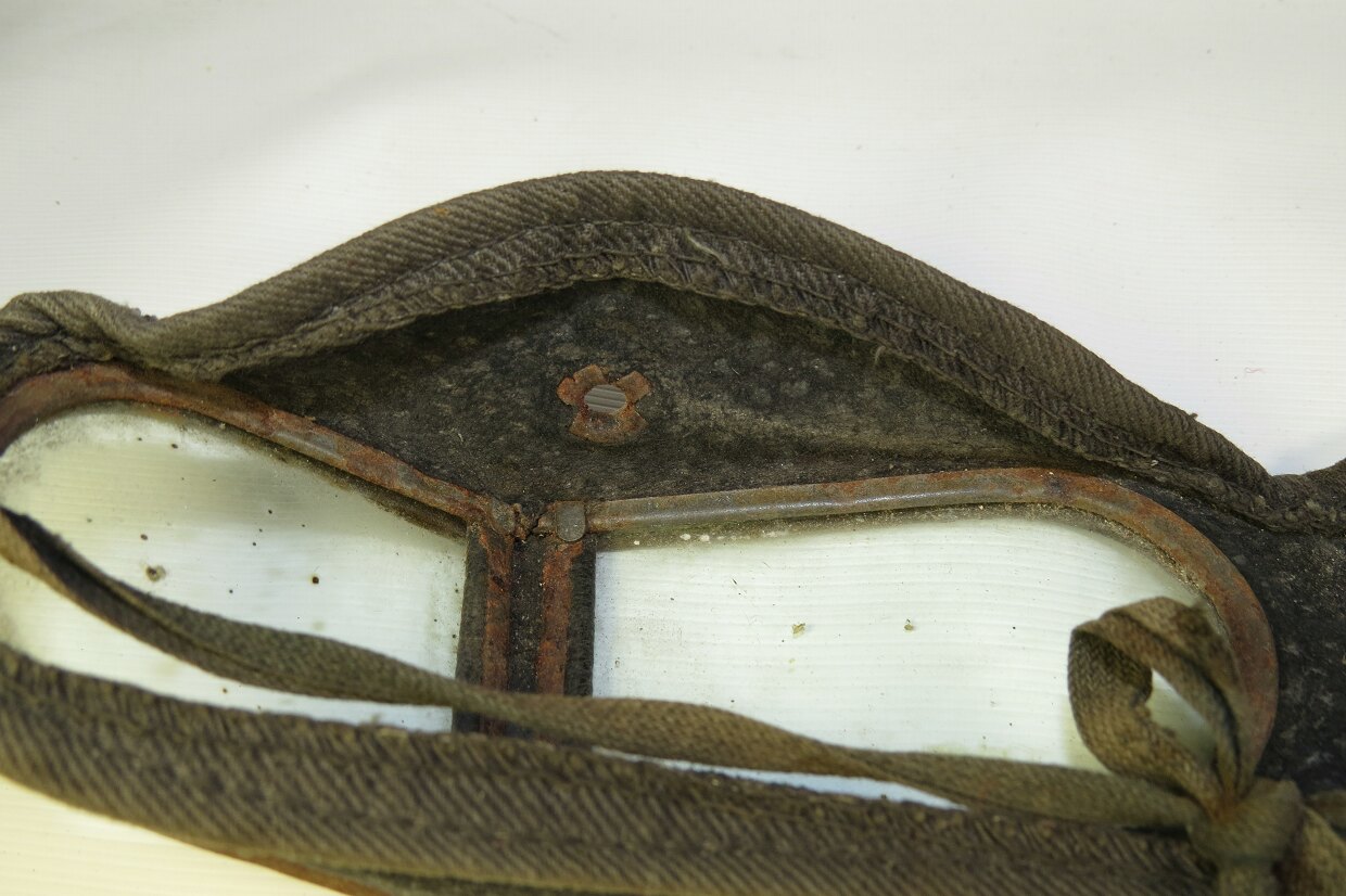 Soviet tank crew or dispatch rider's leather goggles- Other fieldgear
