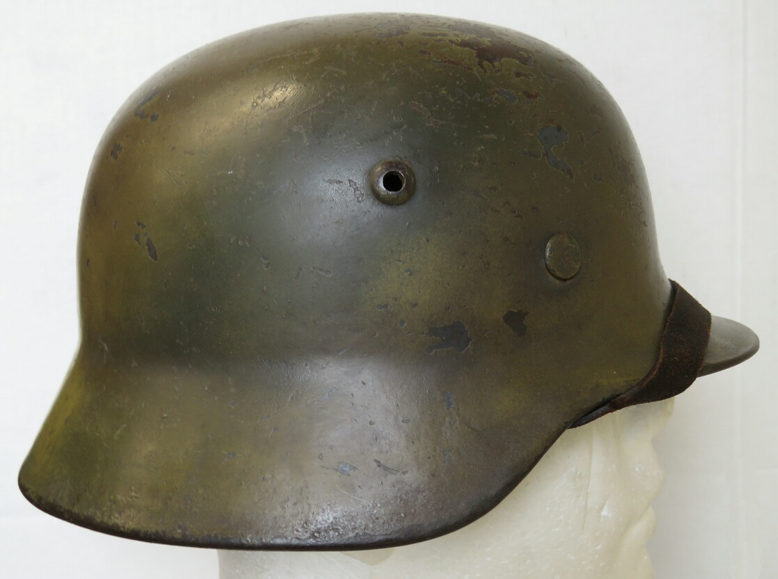 M35 Luftwaffe camouflage helmet. ET 62 from 1936