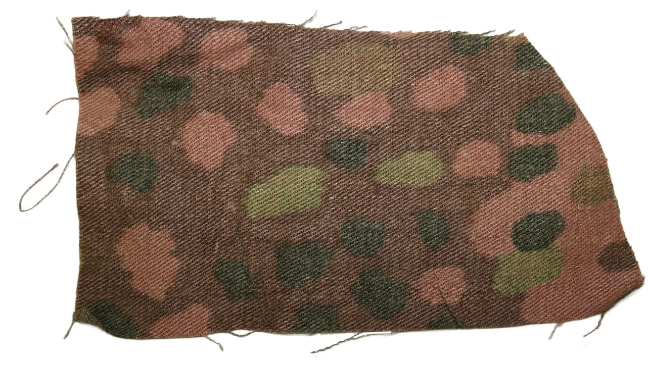 Waffen-SS camouflage fabric fragment DOT-44, uncommon base