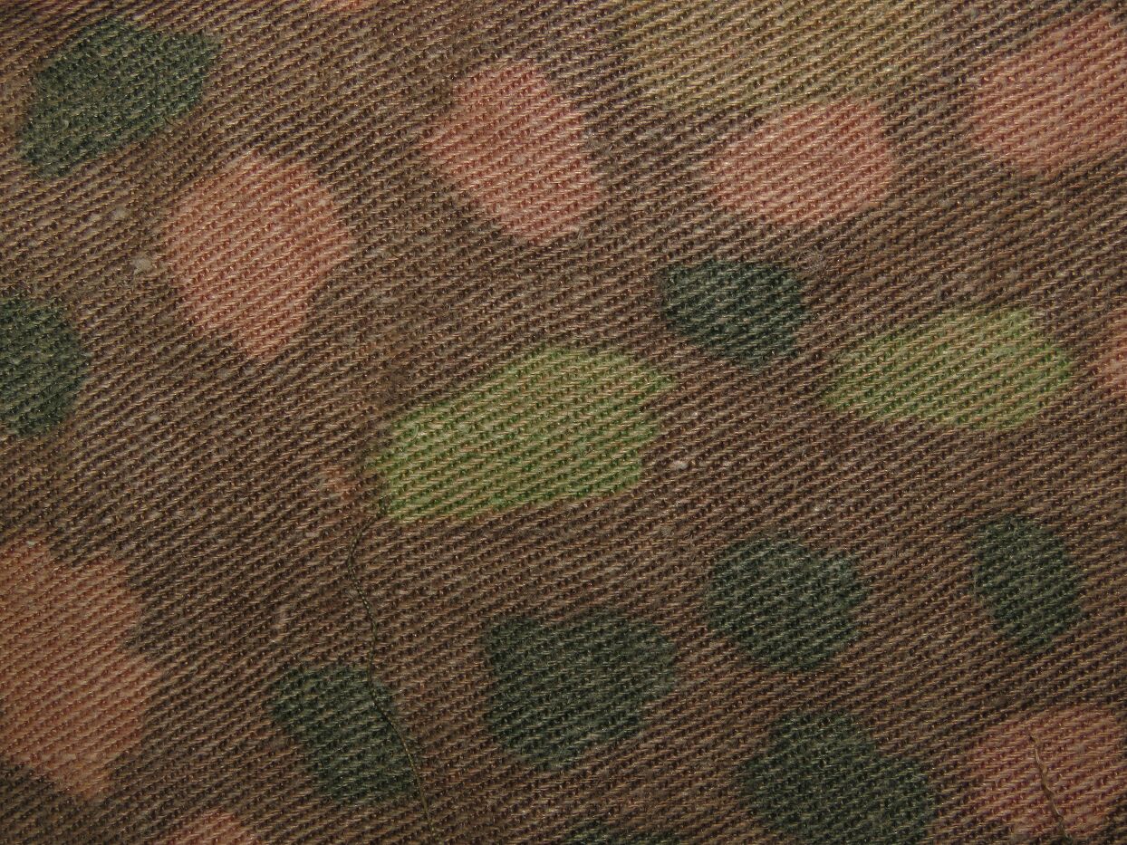 Waffen-SS camouflage fabric fragment DOT-44, uncommon base