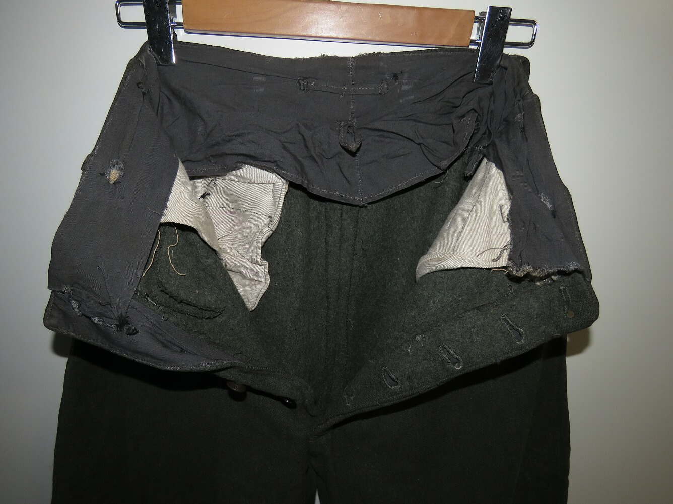 Army or Waffen-SS breeches