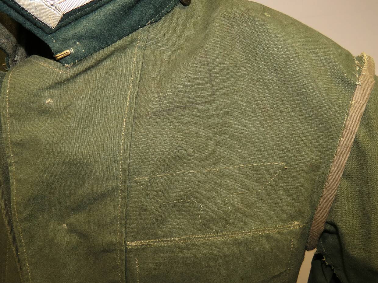 German officer summer tunic for Oberleutnant in Infantry for use at the ...