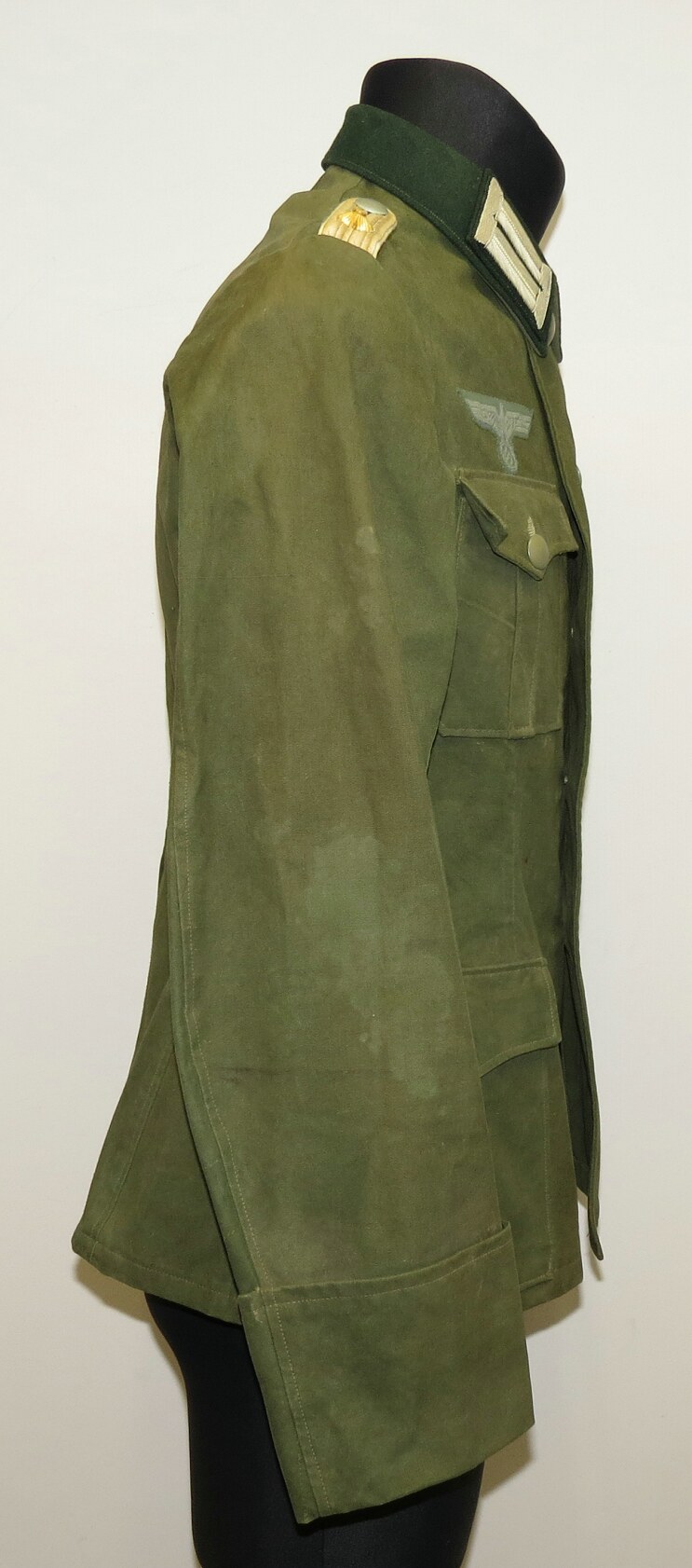 German officer summer tunic for Oberleutnant in Infantry for use at the ...