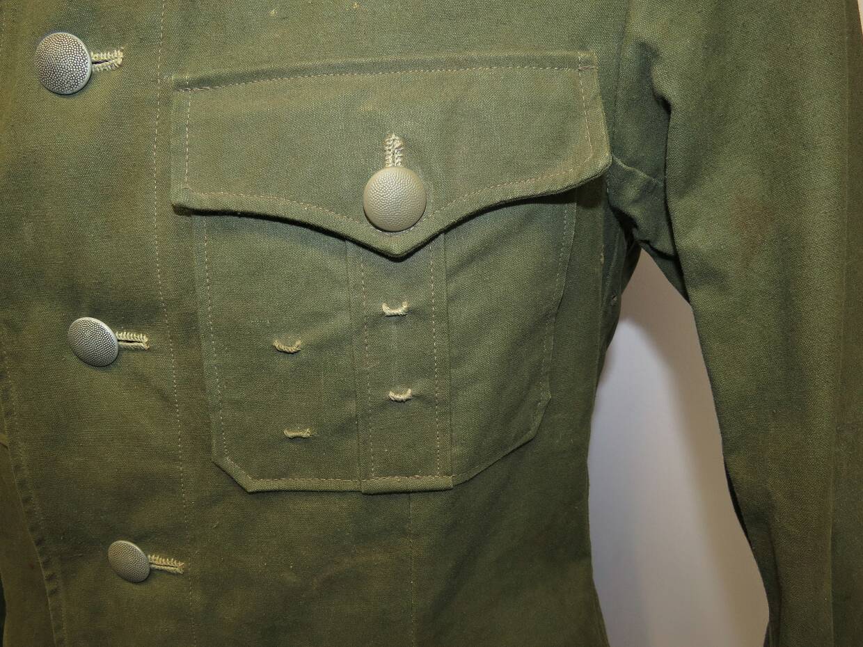 German officer summer tunic for Oberleutnant in Infantry for use at the ...