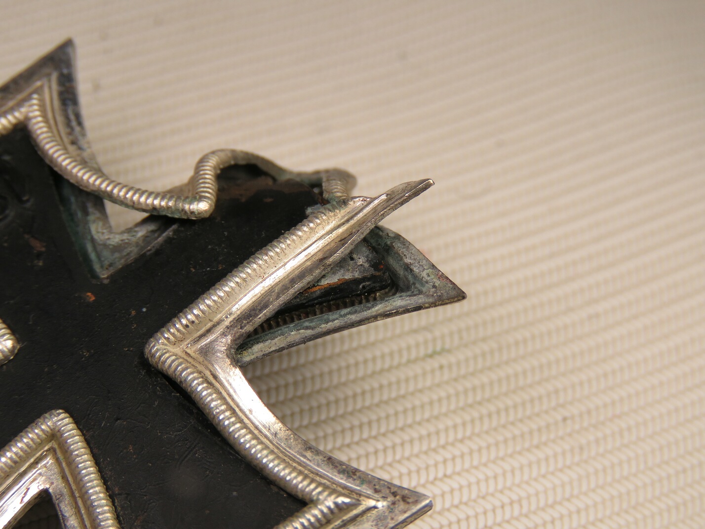 3rd Reich Eisernes Kreuz, EK2, 1939, battled damaged, L/11