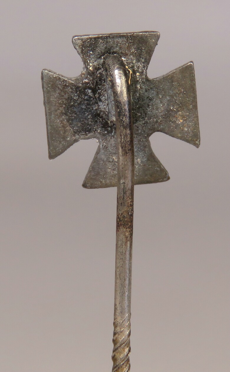 WWII German Iron Cross 1st class Miniature, 9mm