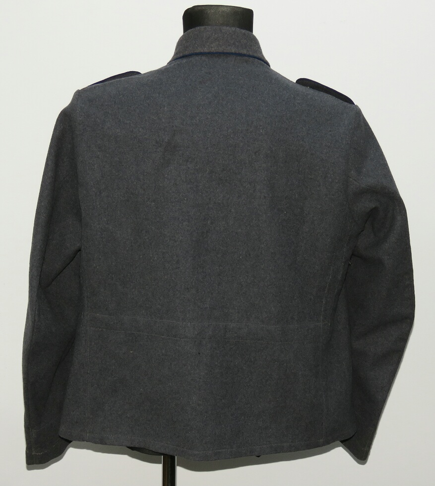 Blouse de pilote du service sanitaire de la Luftwaffe -1er modèle