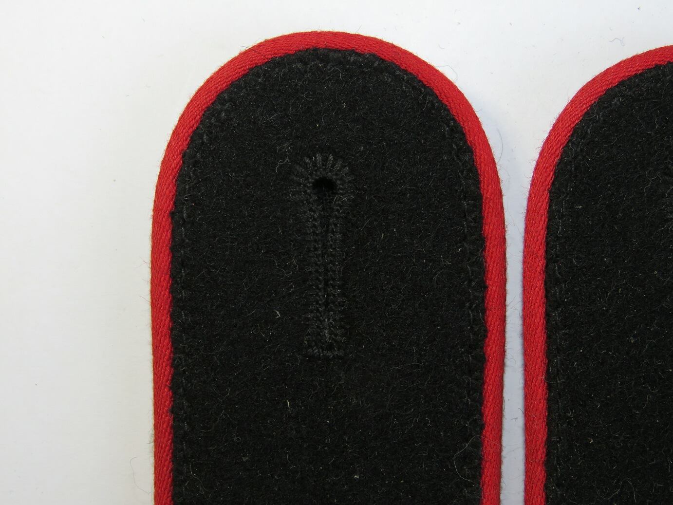 Waffen-SS Shoulder Boards Model 1942 for Artillery