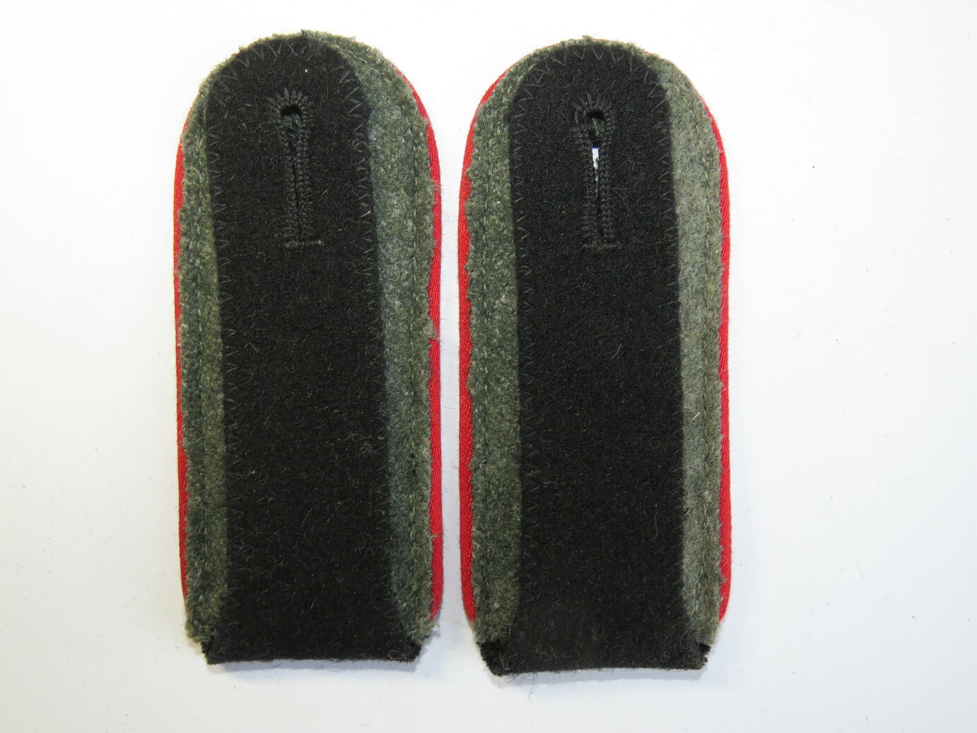 Waffen-SS Shoulder Boards Model 1942 for Artillery