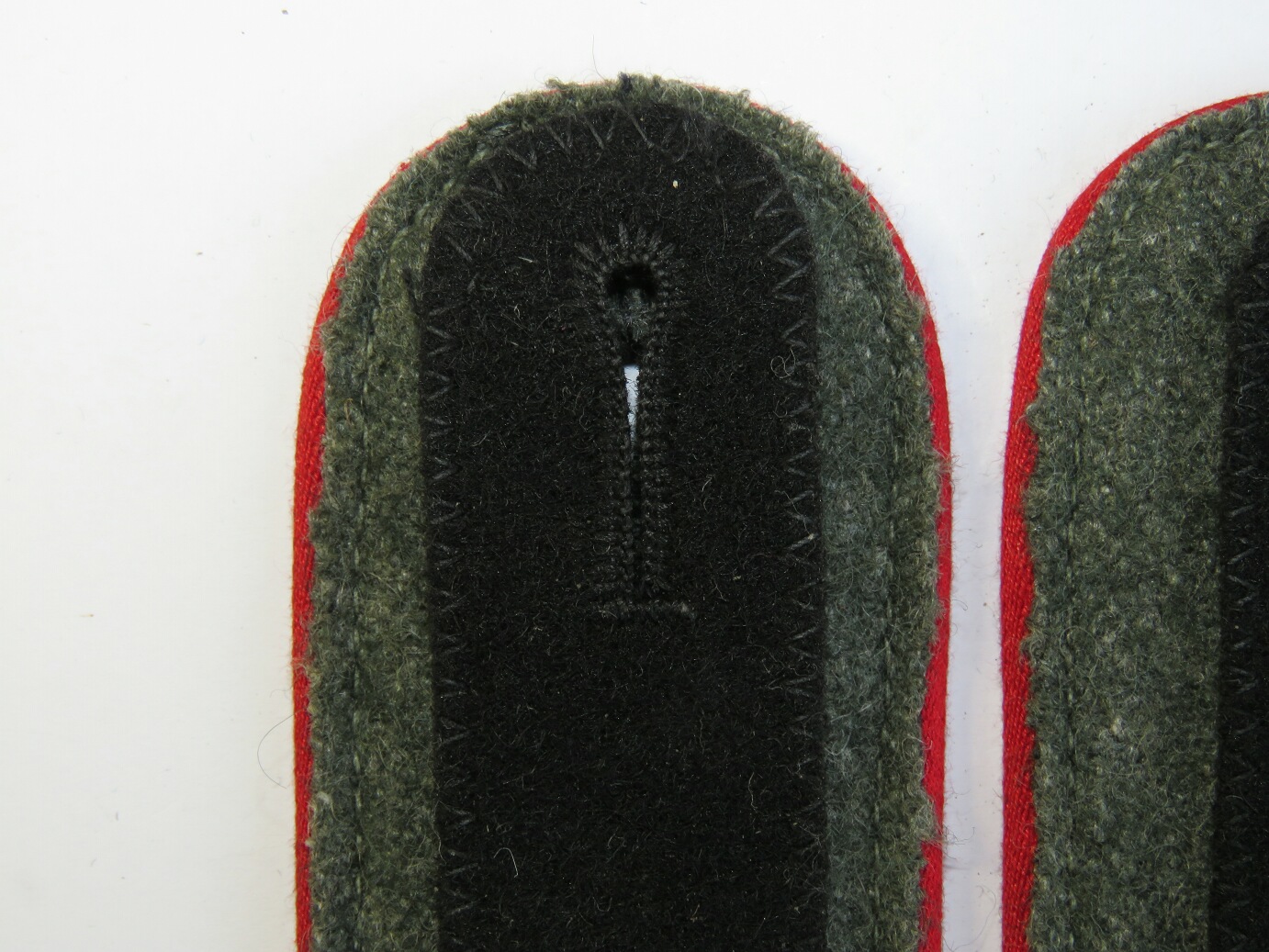 Waffen-SS Shoulder Boards Model 1942 for Artillery