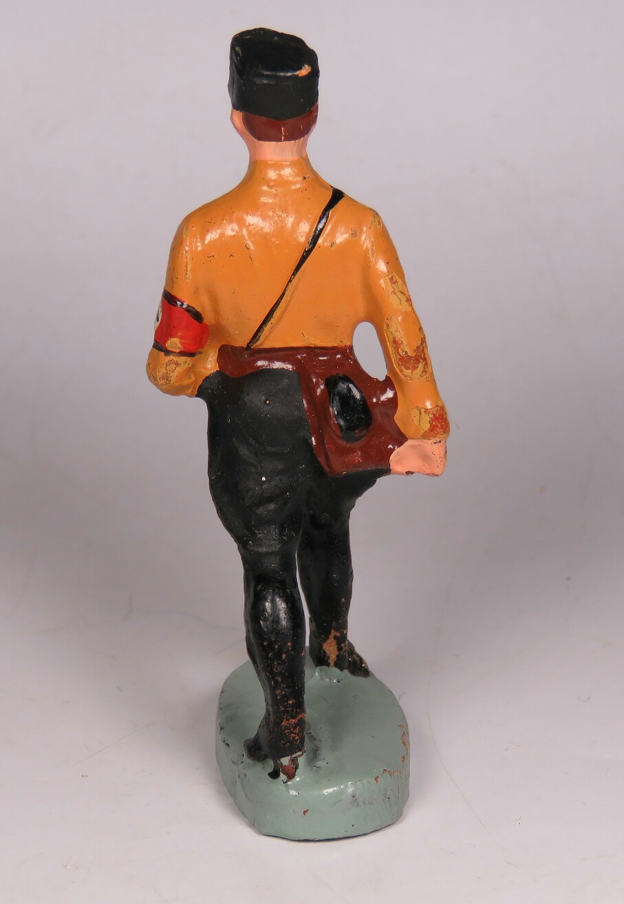 Figurine of a marching LSSAH soldier in early uniforms, Elastolin