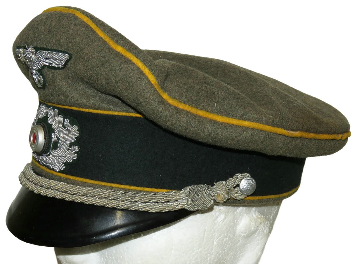 Officer’s Panzer Reconnaissance Visor Cap, Wehrmacht