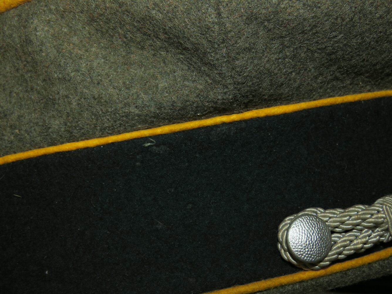 Officer’s Panzer Reconnaissance Visor Cap, Wehrmacht