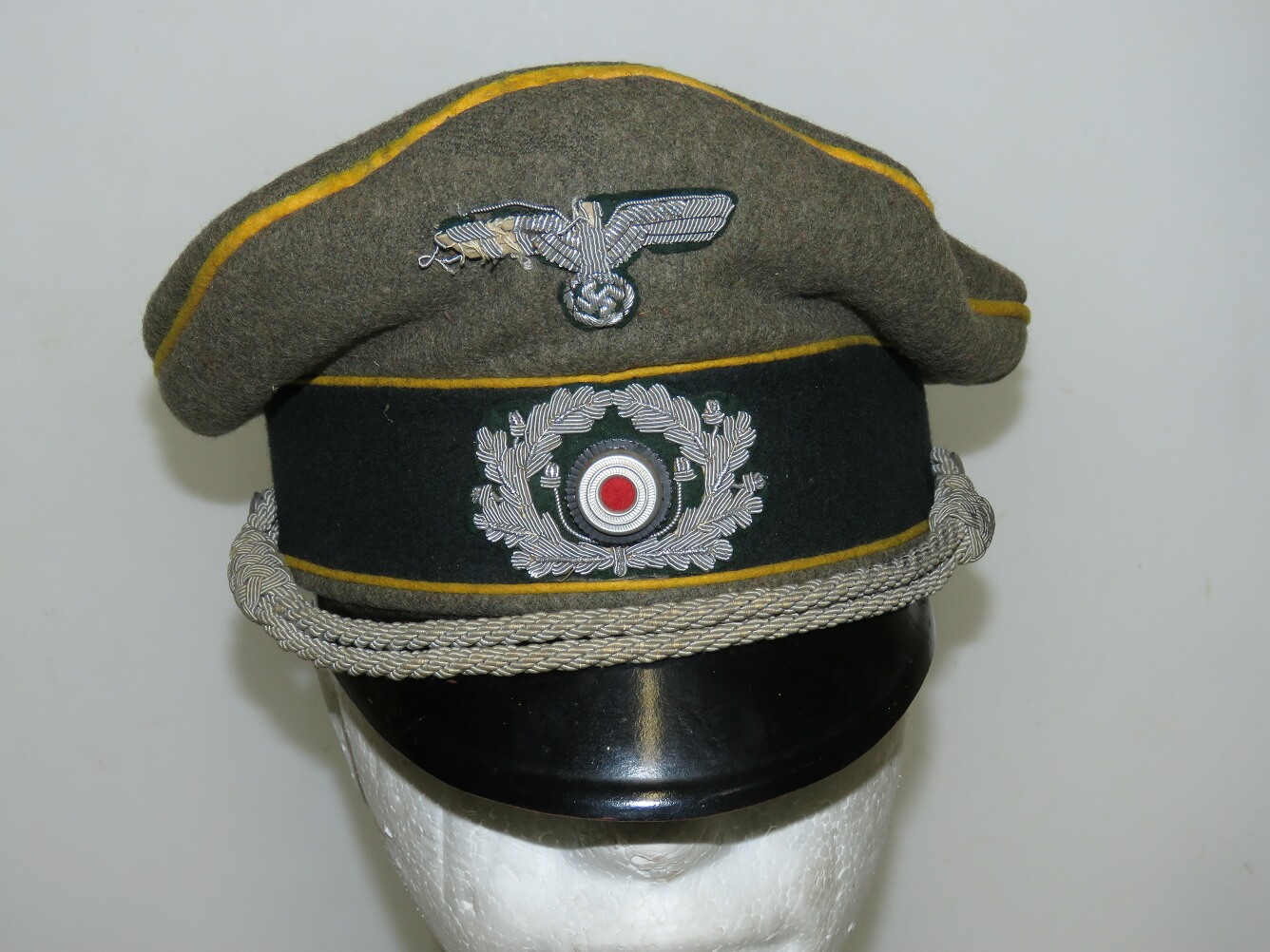 Officer’s Panzer Reconnaissance Visor Cap, Wehrmacht