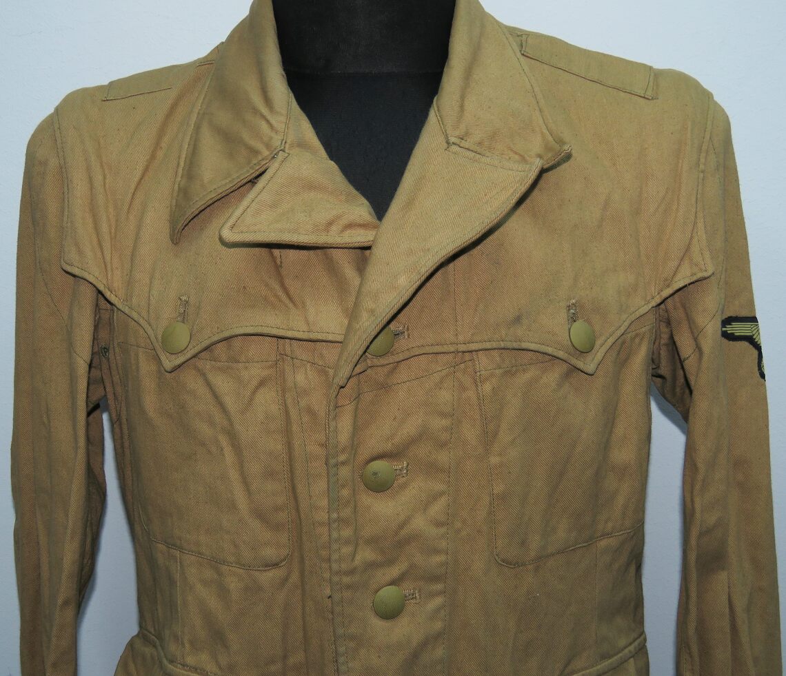 Tropical SS tunic in near mint condition
