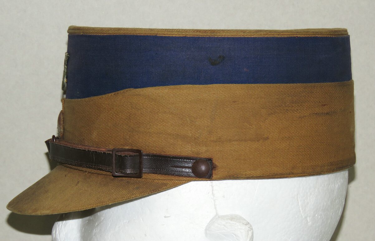 Salty SA Kepi with the navy blue band for the district of Gruppe Hessen