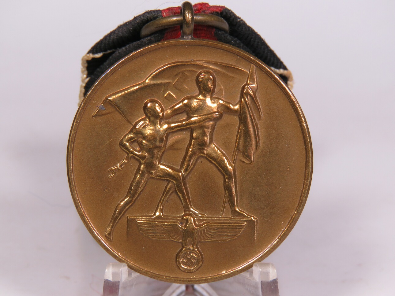 Sudetenland Medal with LDO marked Prager Burg clasp L/12 C.E. Junker
