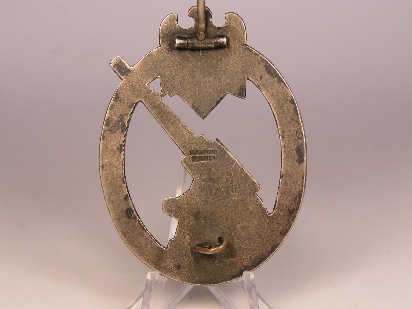 Wehrmacht anti-aircraft gunner badge in Buntmetal - Juncker