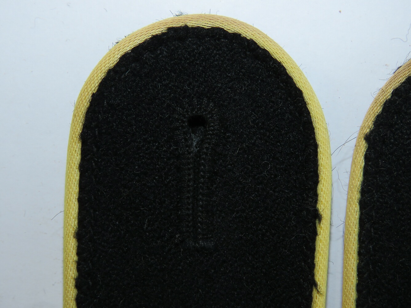 Waffen-SS shoulder boards, lemon-yellow piping, signals troops