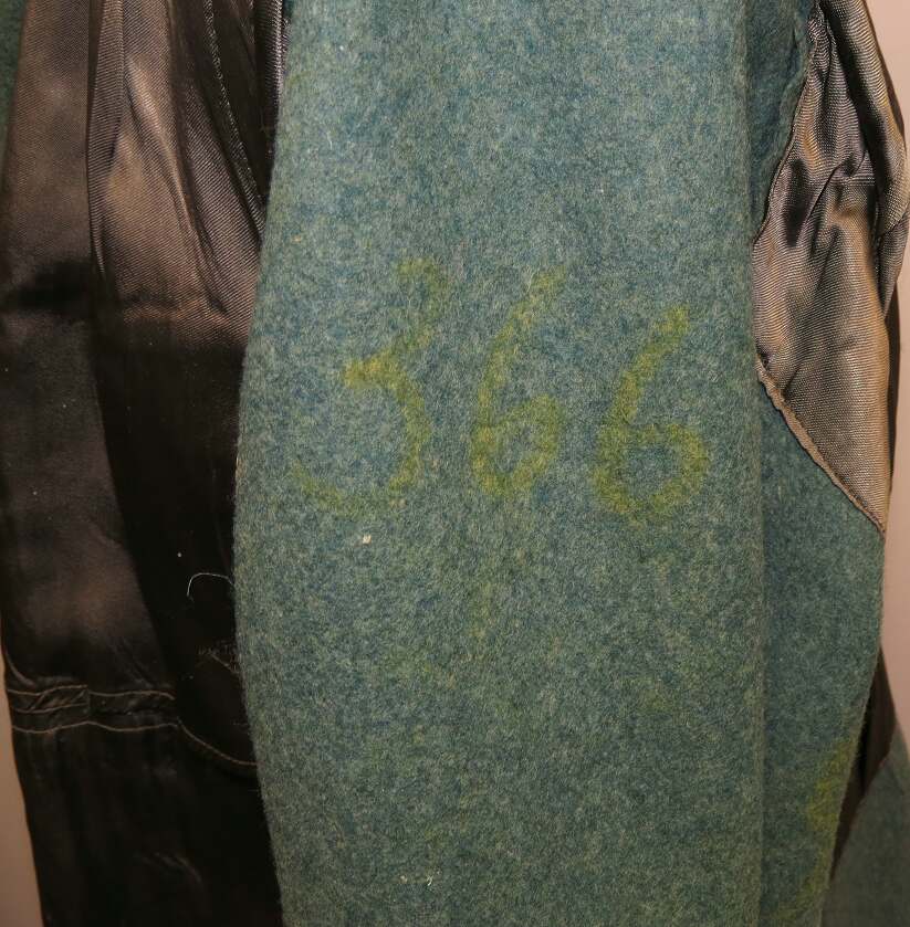 M 43 combat police German tunic in mint condition- SS & Polizei