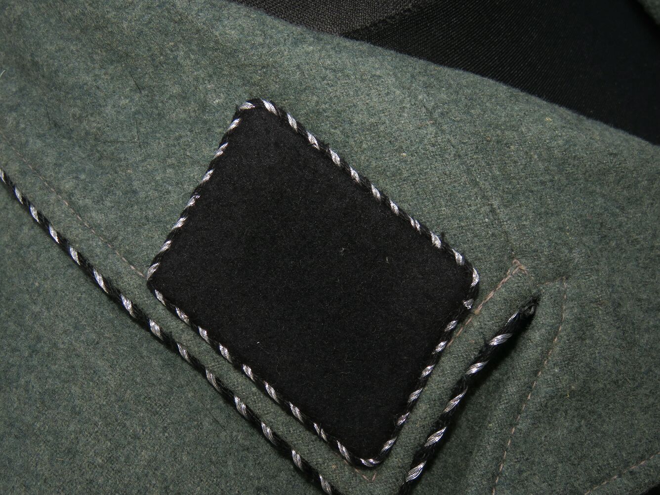 SS-SD security service tunic