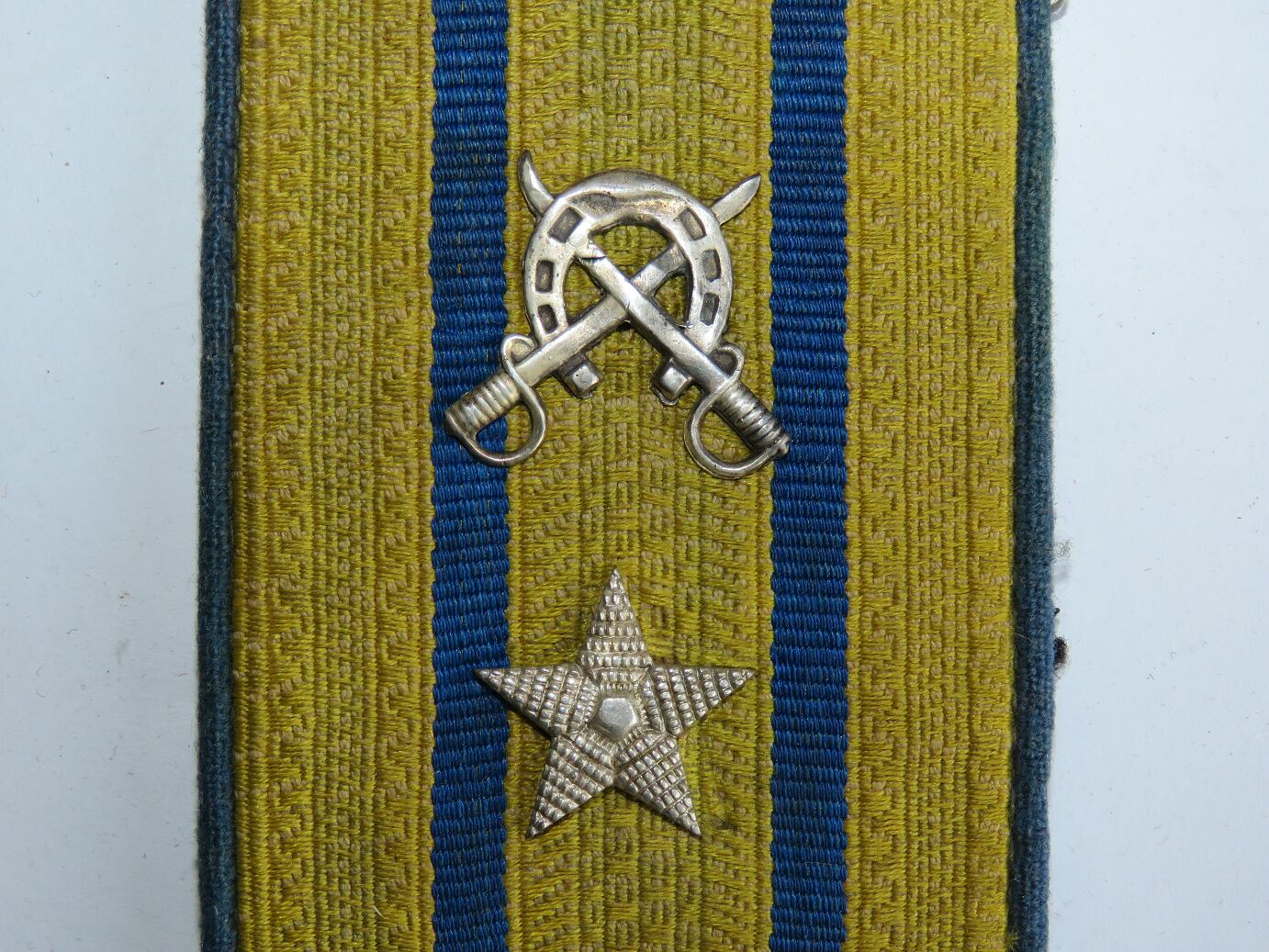 RKKA cavalry colonel shoulder board, model 1943