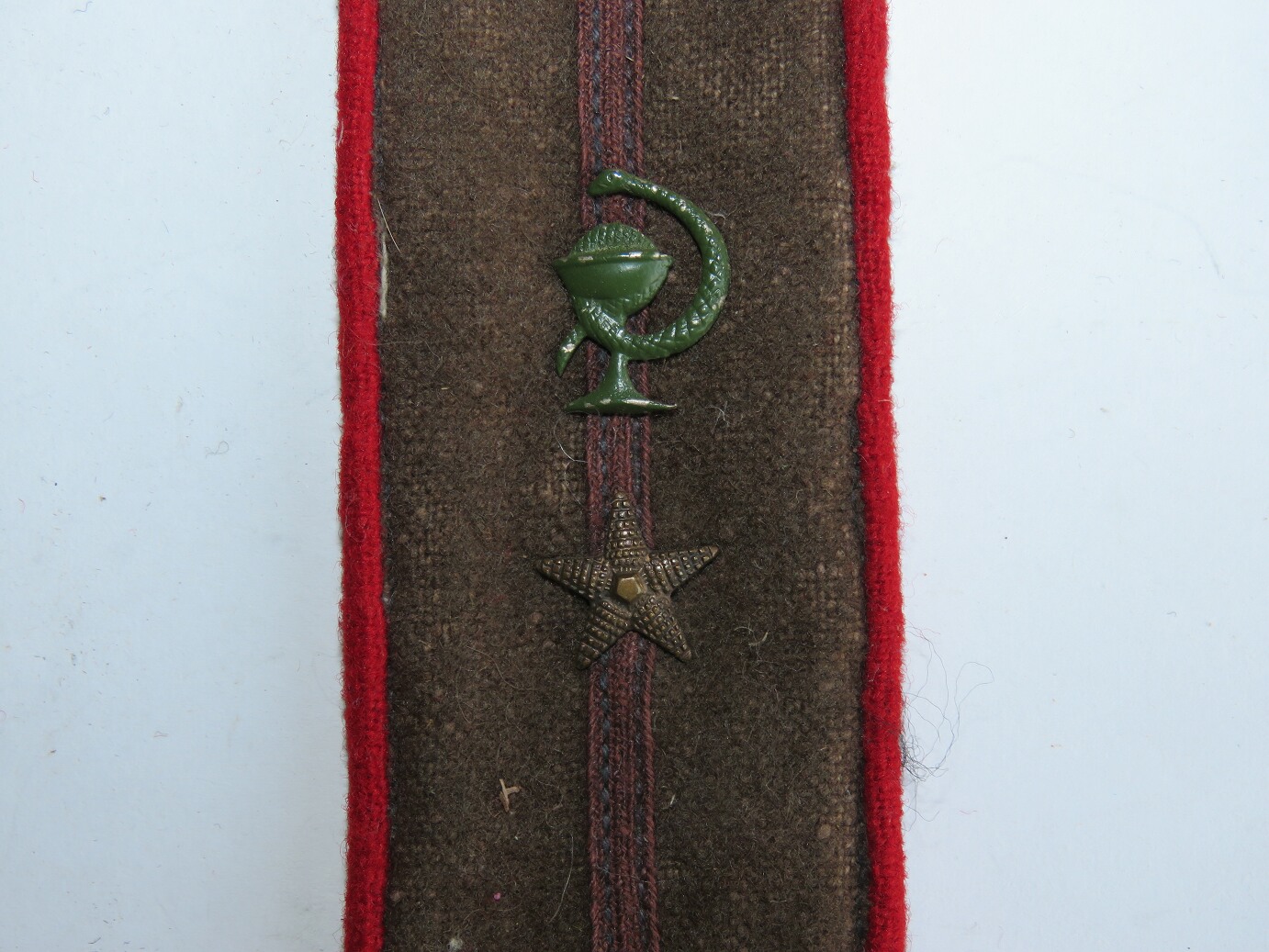 RKKA field shoulder board of the medical service, model 1943